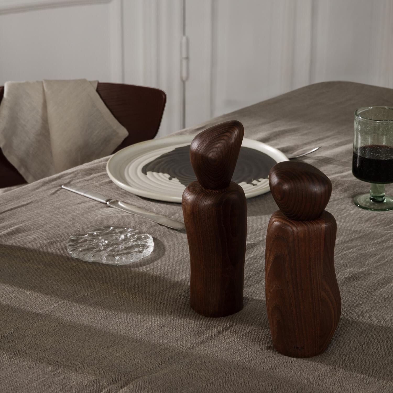 Pebble Grinder, dark brown